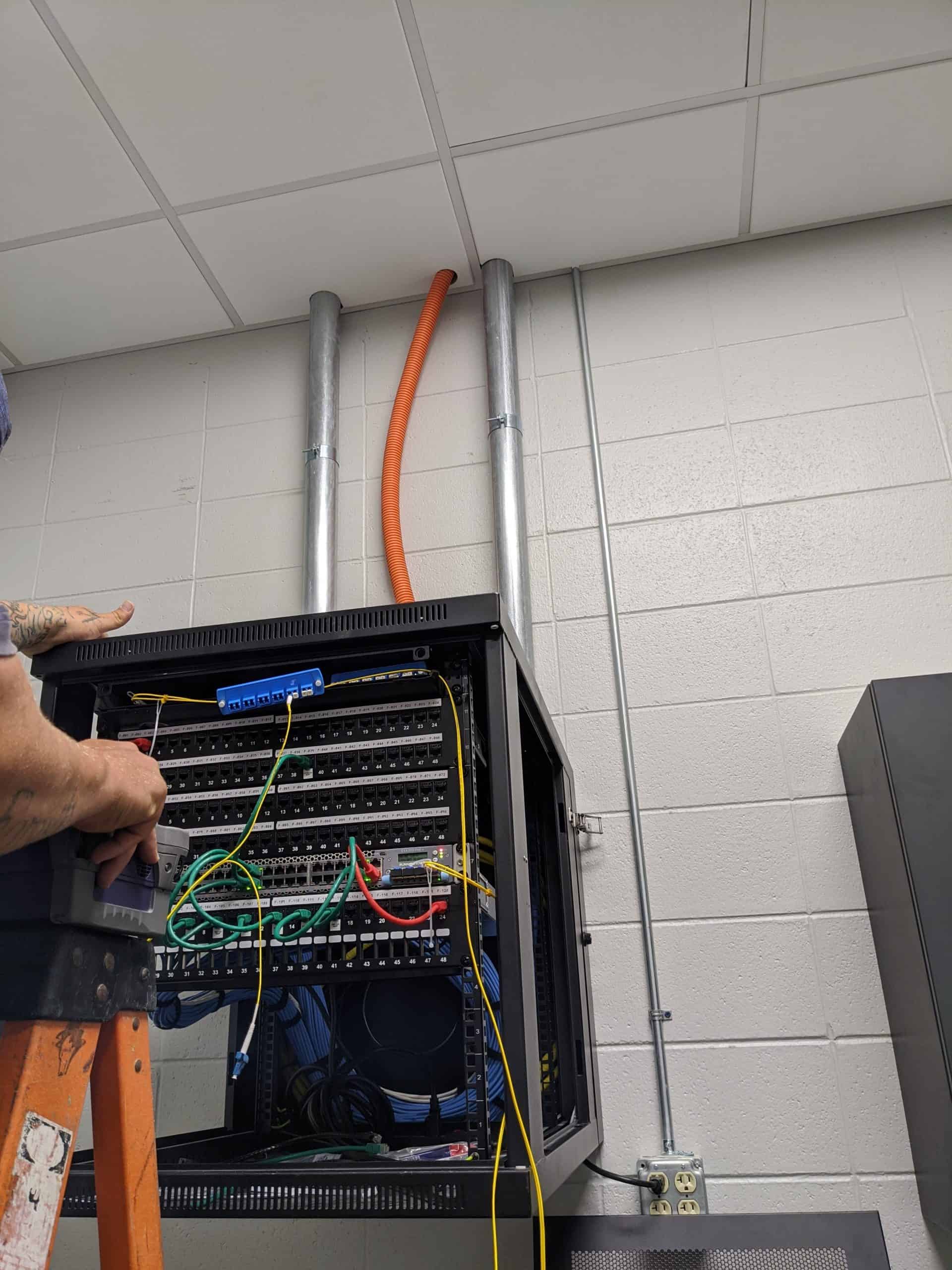 Project Gallery : Kelley Communications Before & After Pictues